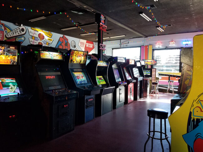 Arcades R Fun - Custom Arcade Cabinets with 39,000 Games